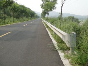 Roadside Safety – Barriers – Road Safety Toolkit